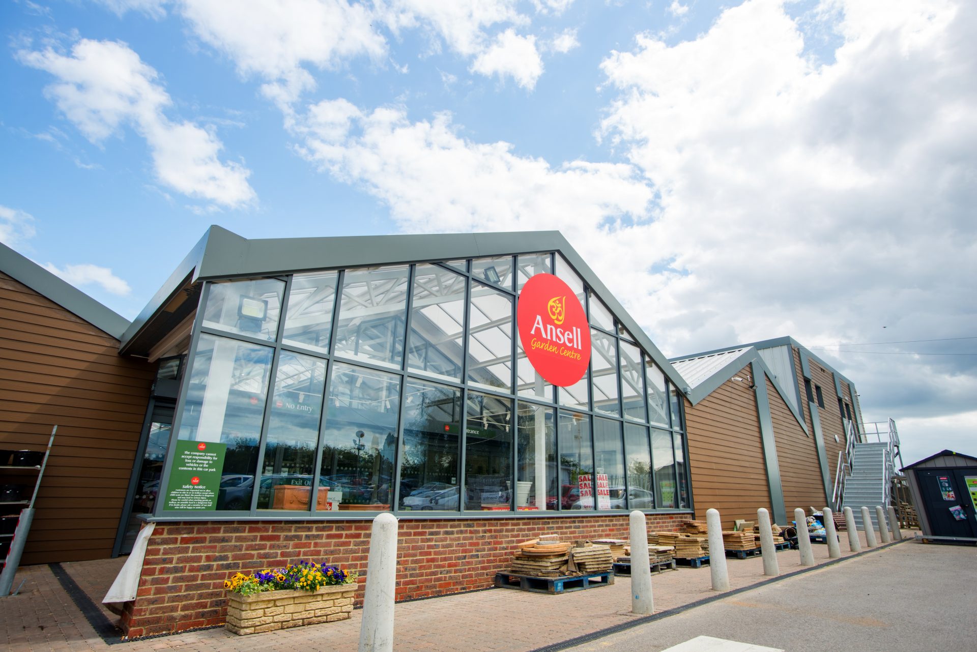 Ansell Garden Centre, Harmondsworth - Newspan